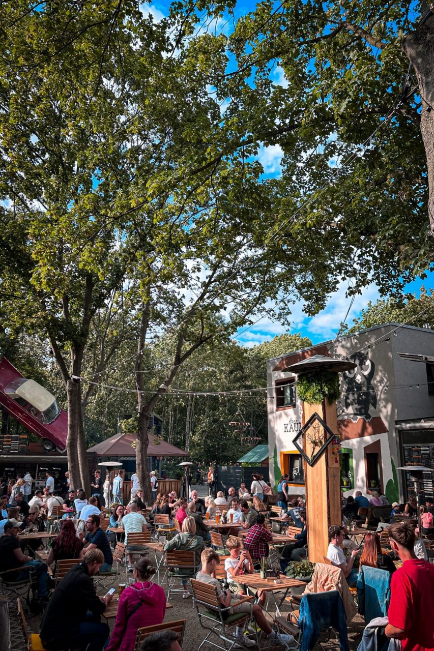 Herr KAUZIG - Biergarten – Klub & Bar