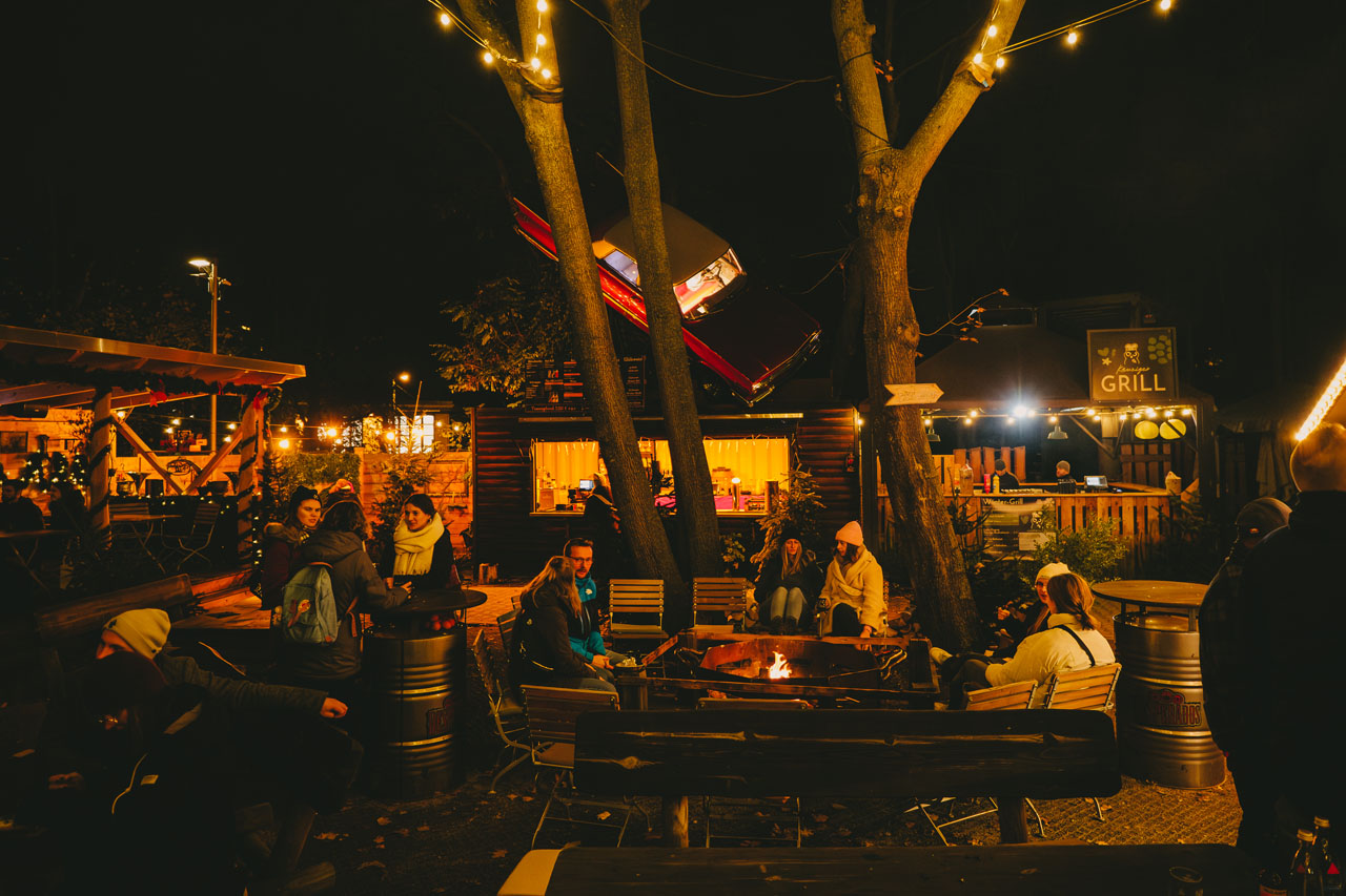 Der kauzige Wintermarkt in Leipzig | Glühwein, Feuerstellen ...